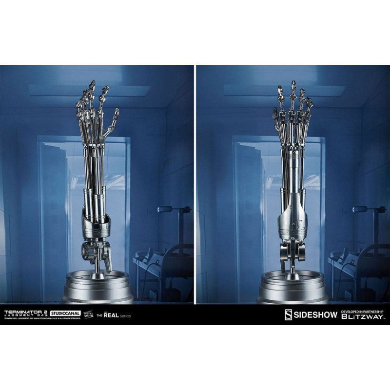 Terminator 2 The Real Replica 1/1 T-800 Endoskeleton Arm Brain Chip Set