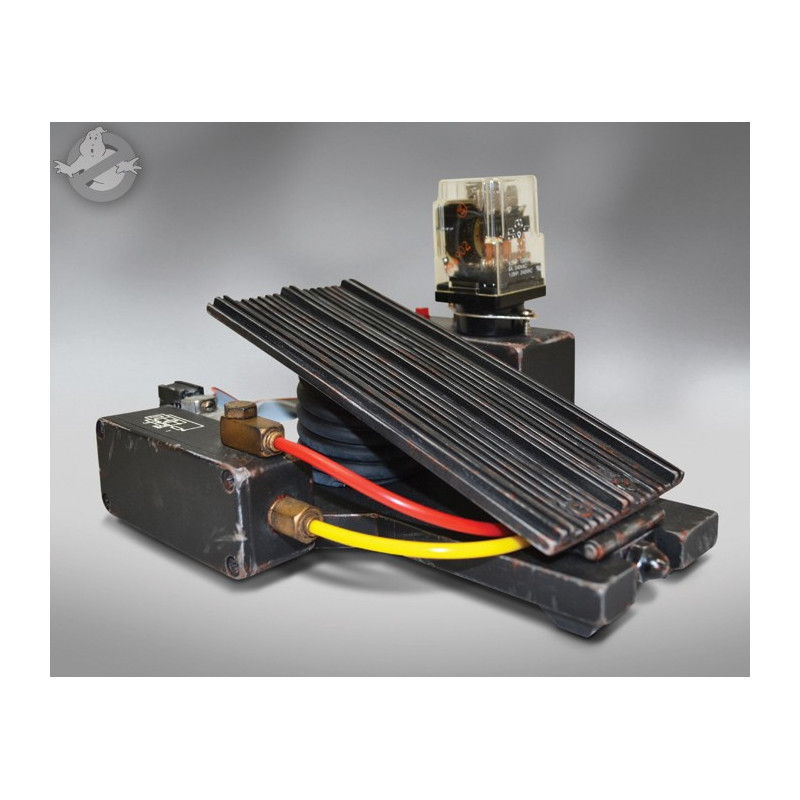 GHOSTBUSTERS – Ghost Trap Prop Replica