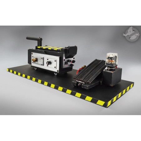 GHOSTBUSTERS – Ghost Trap Prop Replica