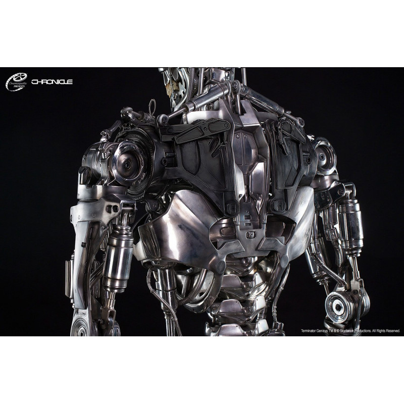Terminator Genisys Life-Size Statue T-800 Endoskeleton 198 cm