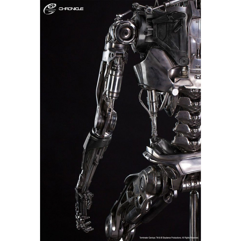 Terminator Genisys Life-Size Statue T-800 Endoskeleton 198 cm